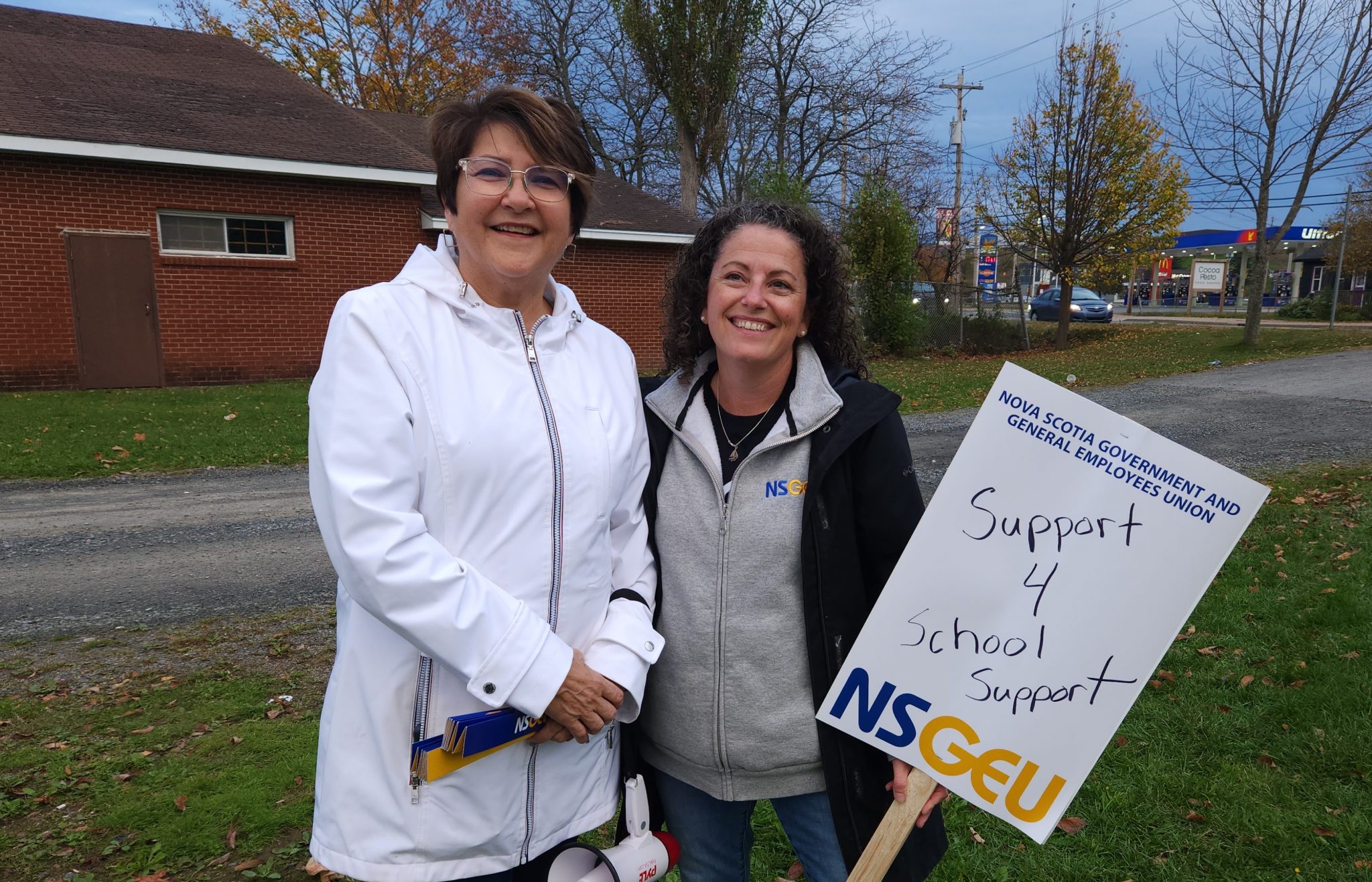 QCCR NEWS & UPDATES | South Shore school workers on strike